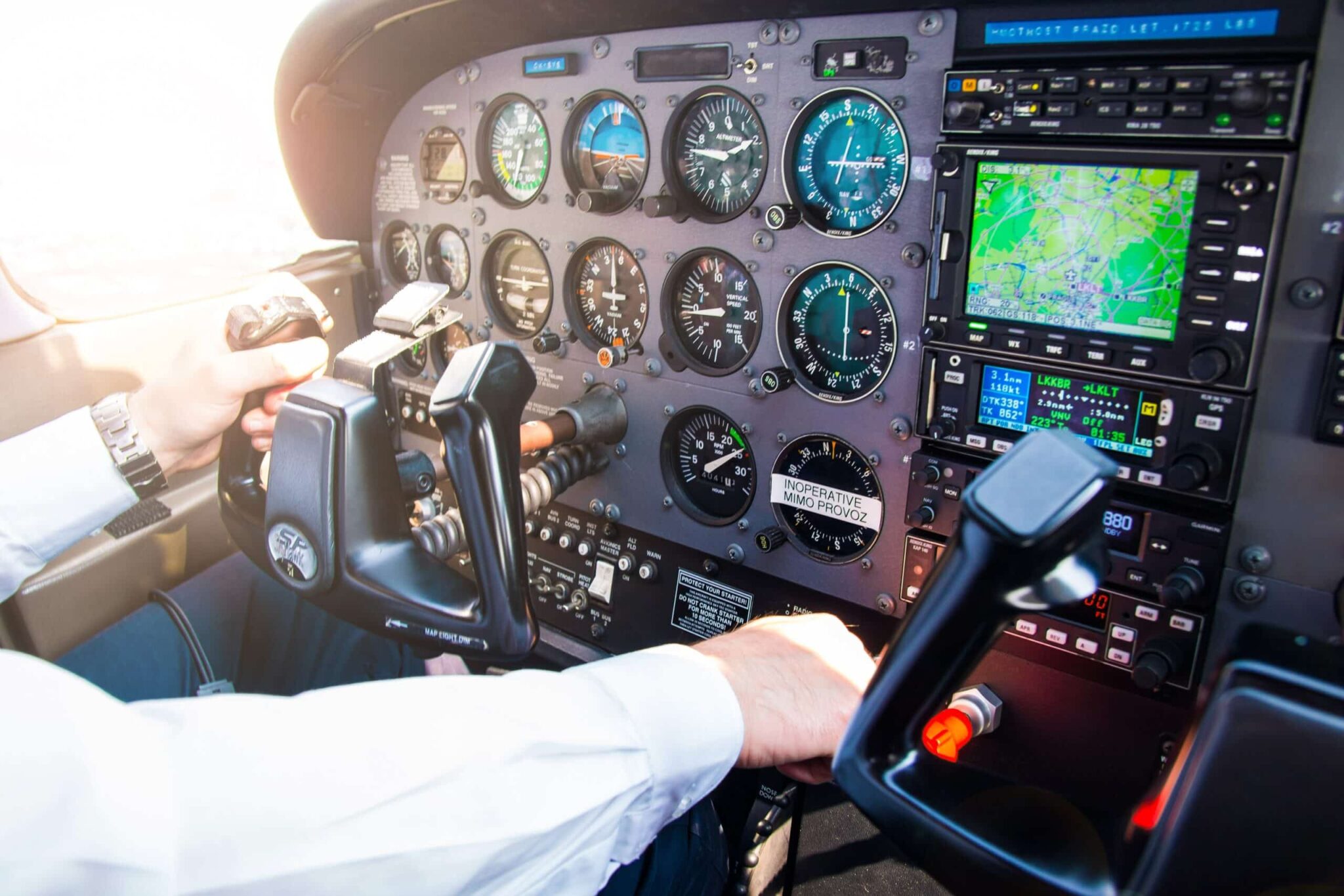 Pilot Training | Flight School Vancouver & Calgary - Compass Flight
